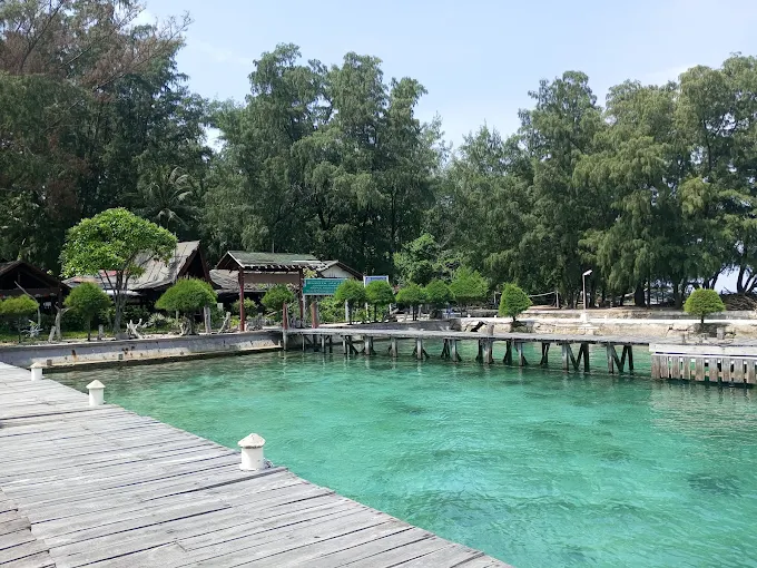 7 Tempat Glamping di Kepulauan Seribu yang Menyenangkan